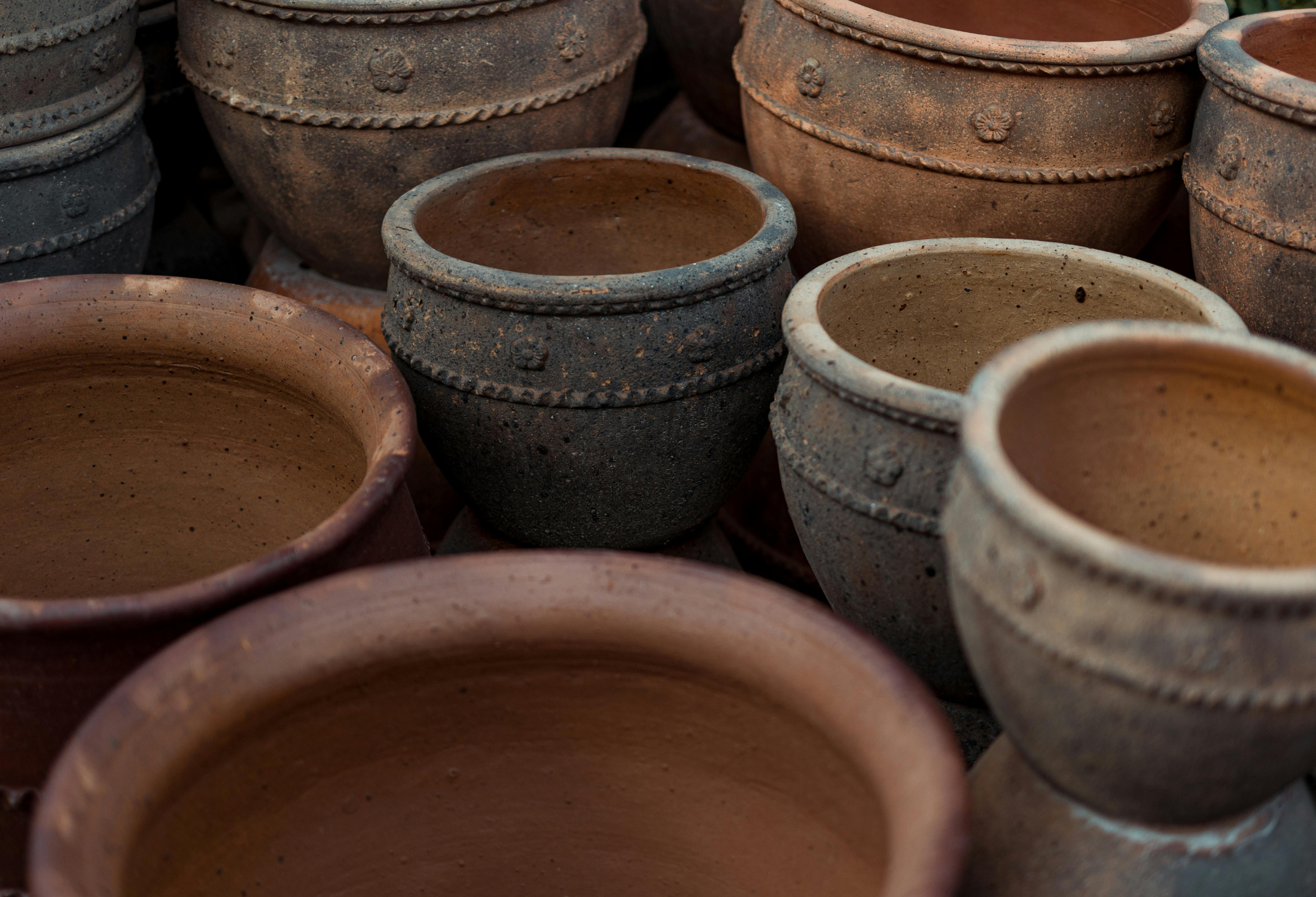Outdoor Pots for Gardens & Landscapes